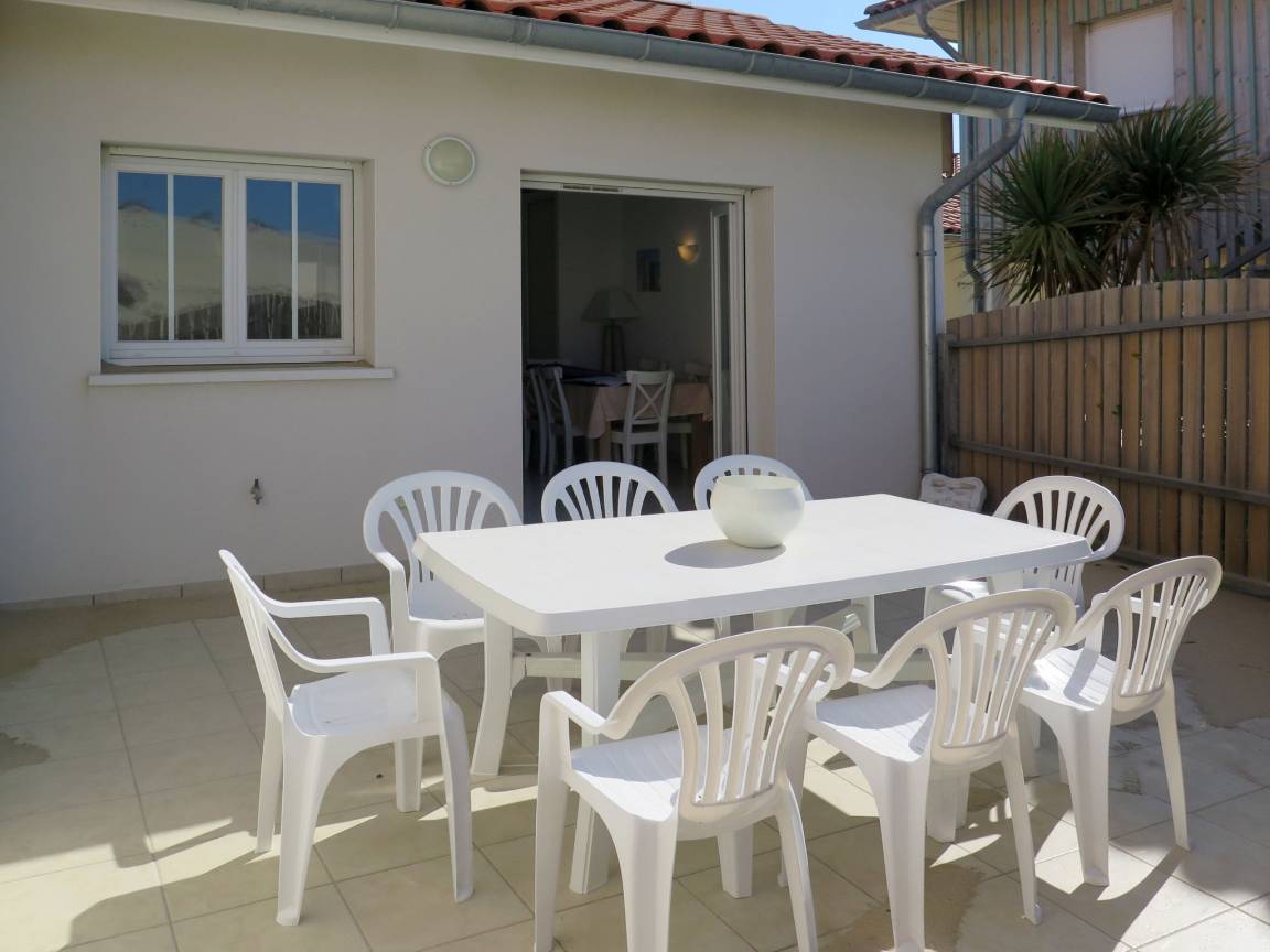 80 M² Ferienhaus ∙ 4 Schlafzimmer ∙ 8 Gäste - Biscarrosse