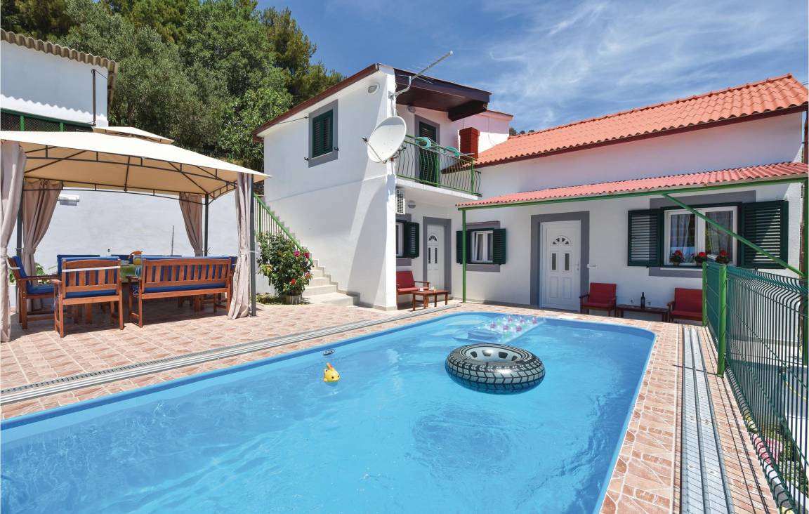 87 M² Ferienhaus ∙ 3 Schlafzimmer ∙ 6 Gäste - Podstrana