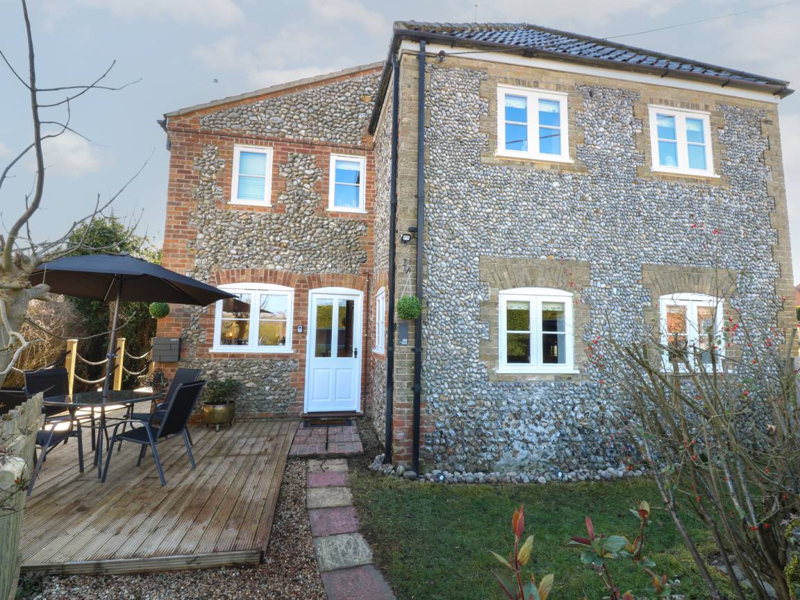 Cottage ∙ 2 Bedrooms ∙ 4 Guests - Fakenham