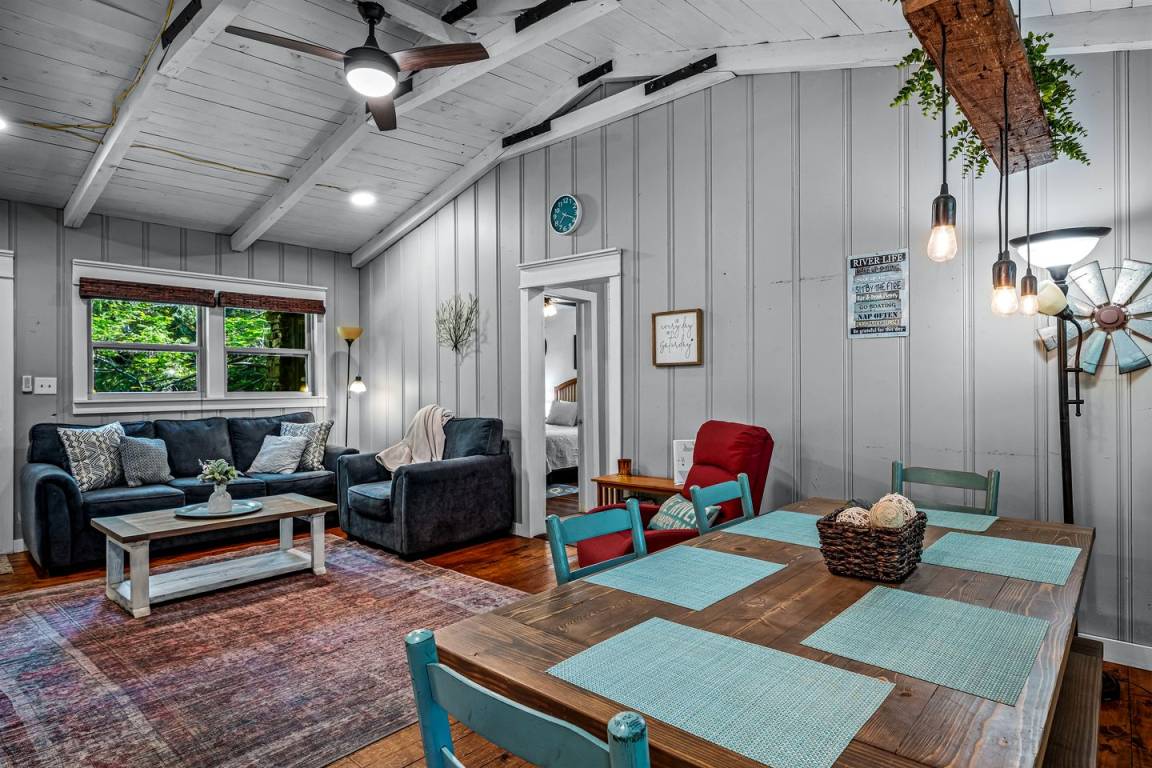 House ∙ 2 Bedrooms ∙ 4 Guests - Mentone, AL