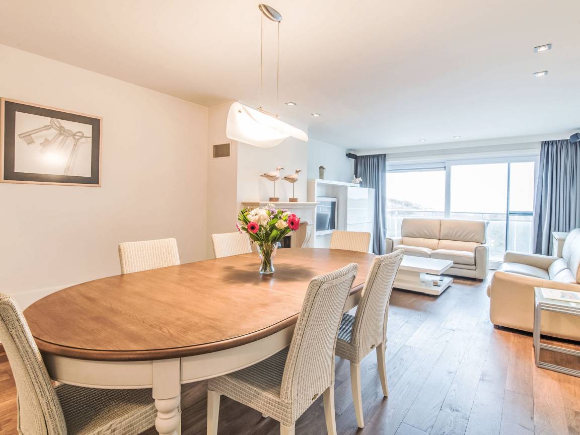 135 M² Appartement ∙ 3 Slaapkamers ∙ 5 Gasten - De Haan