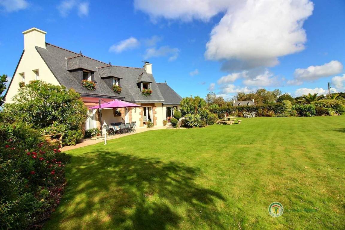 104 M² Gîte ∙ 4 Bedrooms ∙ 7 Guests - Brittany