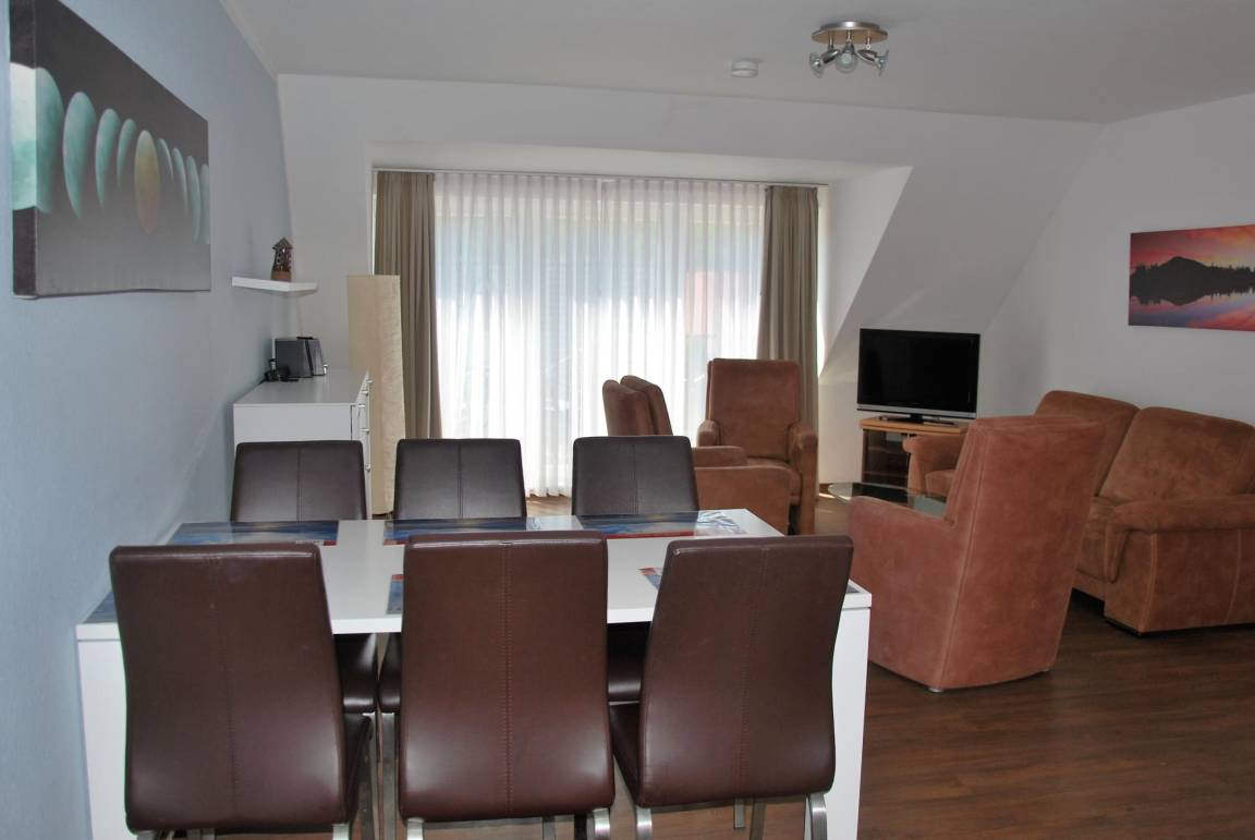 80 M² Apartment ∙ 3 Bedrooms ∙ 5 Guests - Duhnen