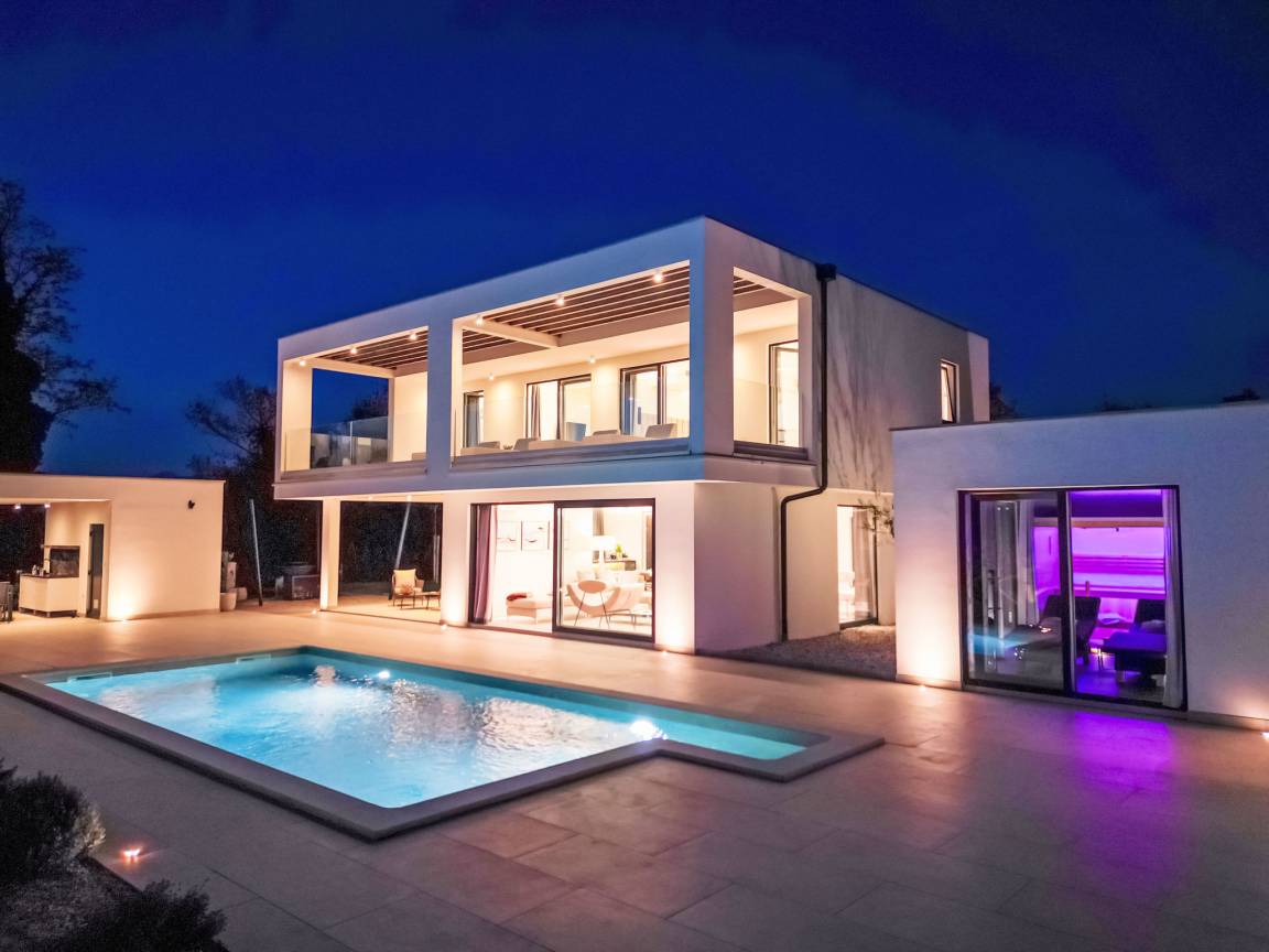 280 M² Ferienhaus ∙ 4 Schlafzimmer ∙ 8 Gäste - Rabac