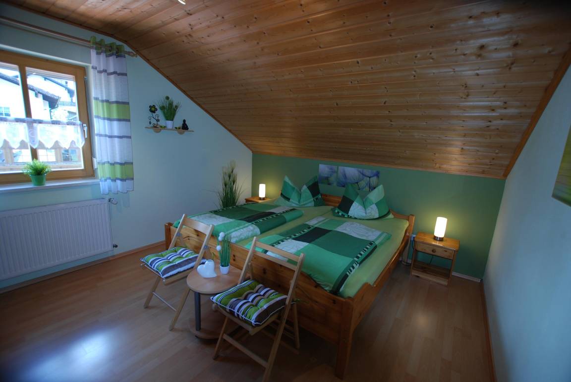 65 M² Ferienwohnung ∙ 2 Schlafzimmer ∙ 4 Gäste - Mauth