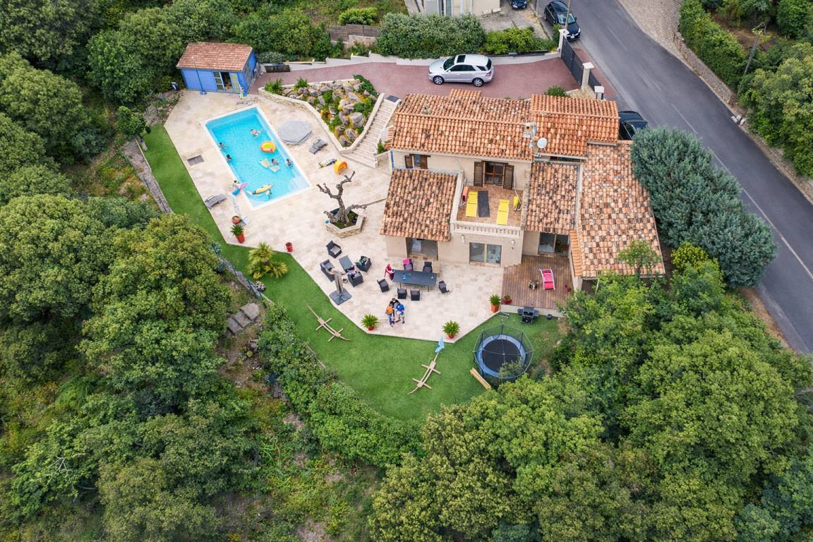 Villa ∙ 4 Bedrooms ∙ 12 Guests - Puget-sur-Argens