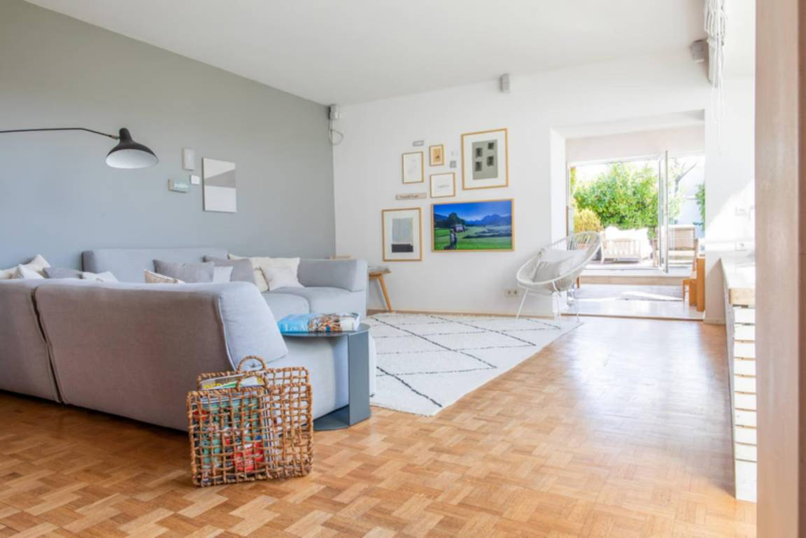 320 M² Apartment ∙ 4 Bedrooms ∙ 10 Guests - Munich