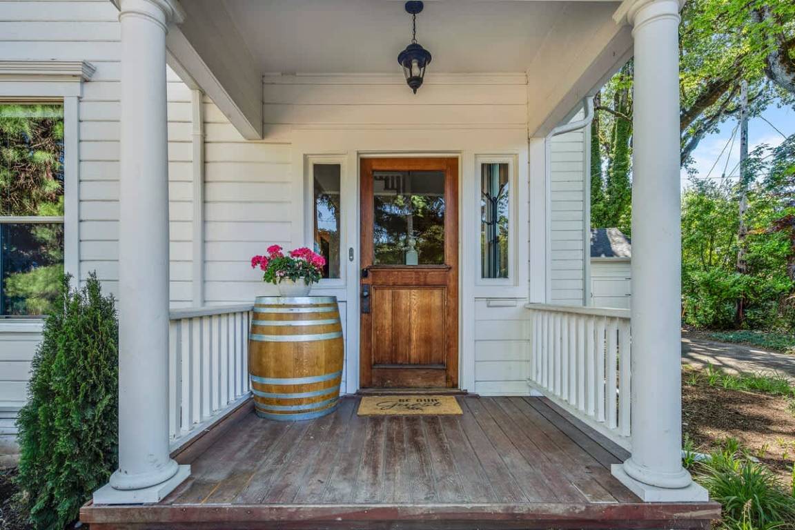 211 M² House ∙ 4 Bedrooms ∙ 8 Guests - McMinnville, OR