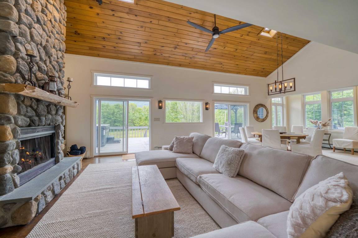 200 M² House ∙ 4 Bedrooms ∙ 8 Guests - Windham, NY