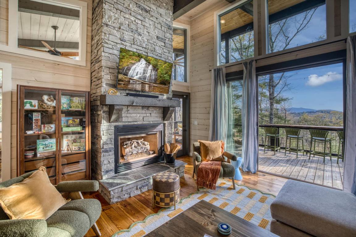 Apartment ∙ 3 Bedrooms ∙ 10 Guests - Blue Ridge, GA