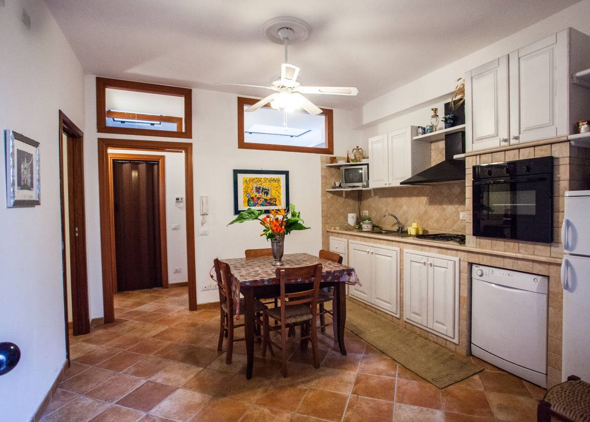 60 M² Appartamento ∙ 2 Camere Da Letto ∙ 4 Ospiti - Locri