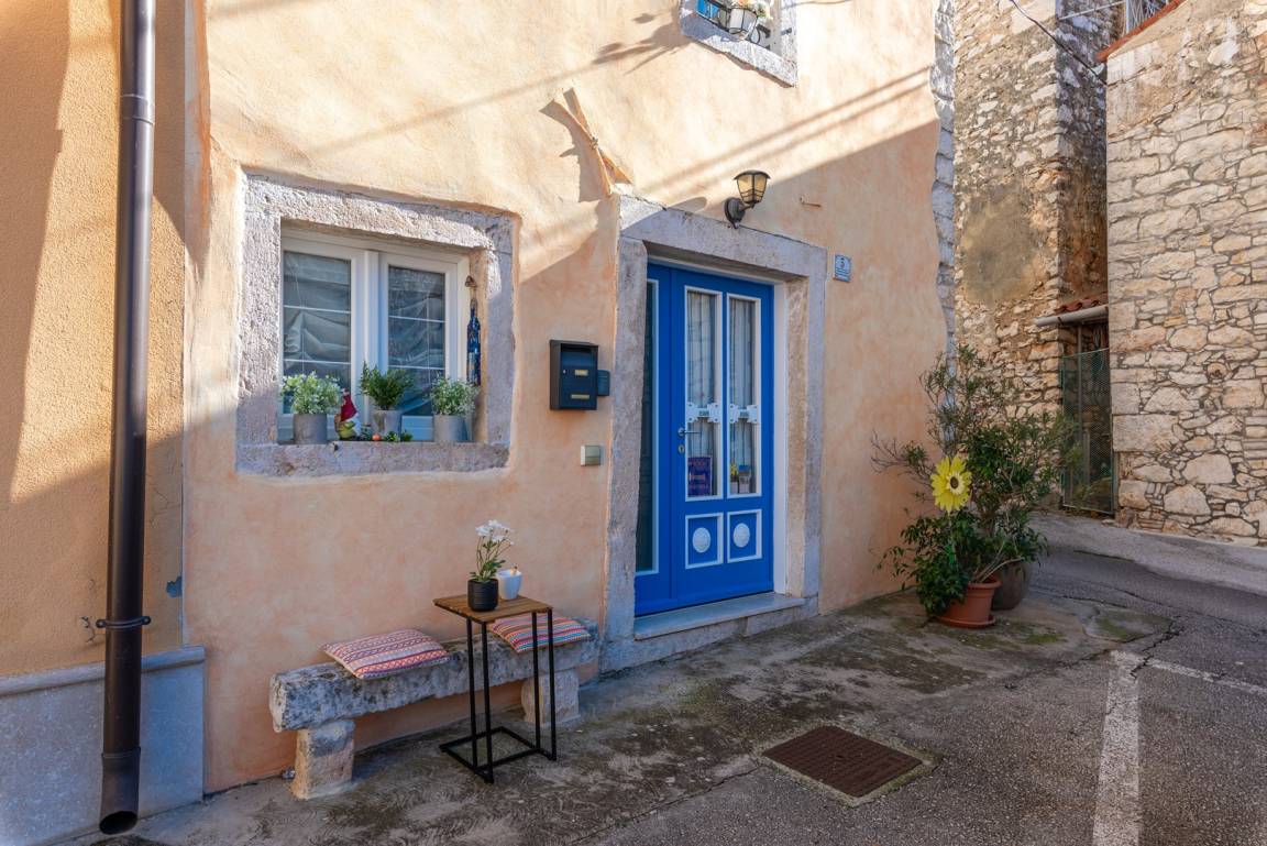 90 M² Ferienhaus ∙ 2 Schlafzimmer ∙ 4 Gäste - Novigrad