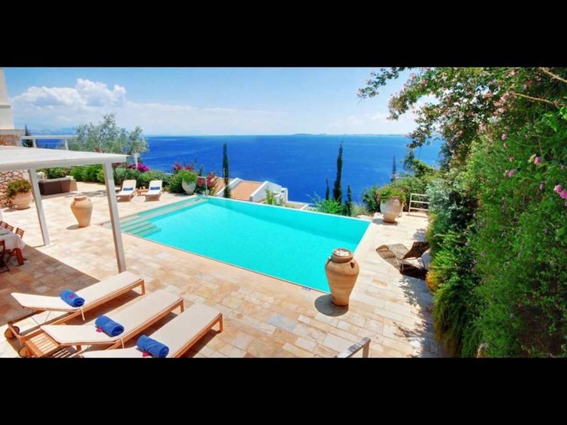 250 M² Villa ∙ 4 Bedrooms ∙ 8 Guests - Kalami