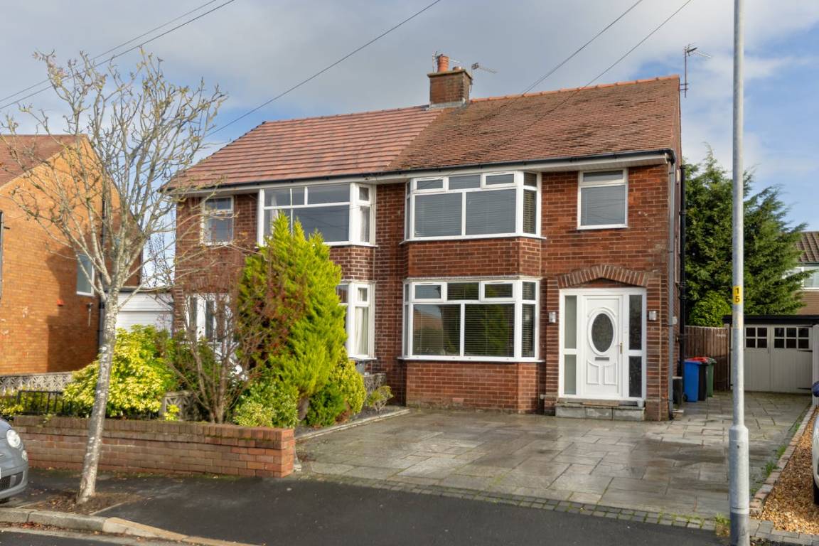 175 M² House ∙ 3 Bedrooms ∙ 5 Guests - Blackpool