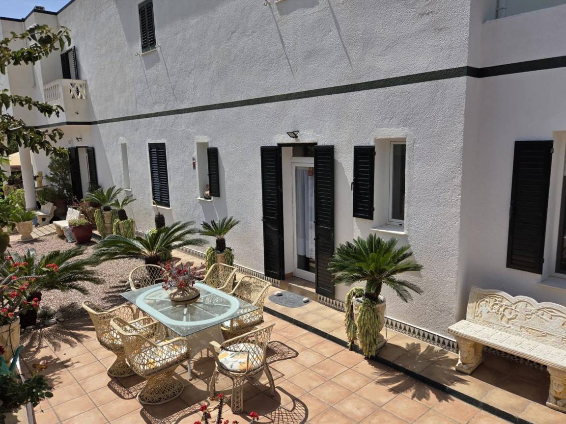 118 M² Apartamento ∙ 2 Habitaciones ∙ 4 Huéspedes - Altea
