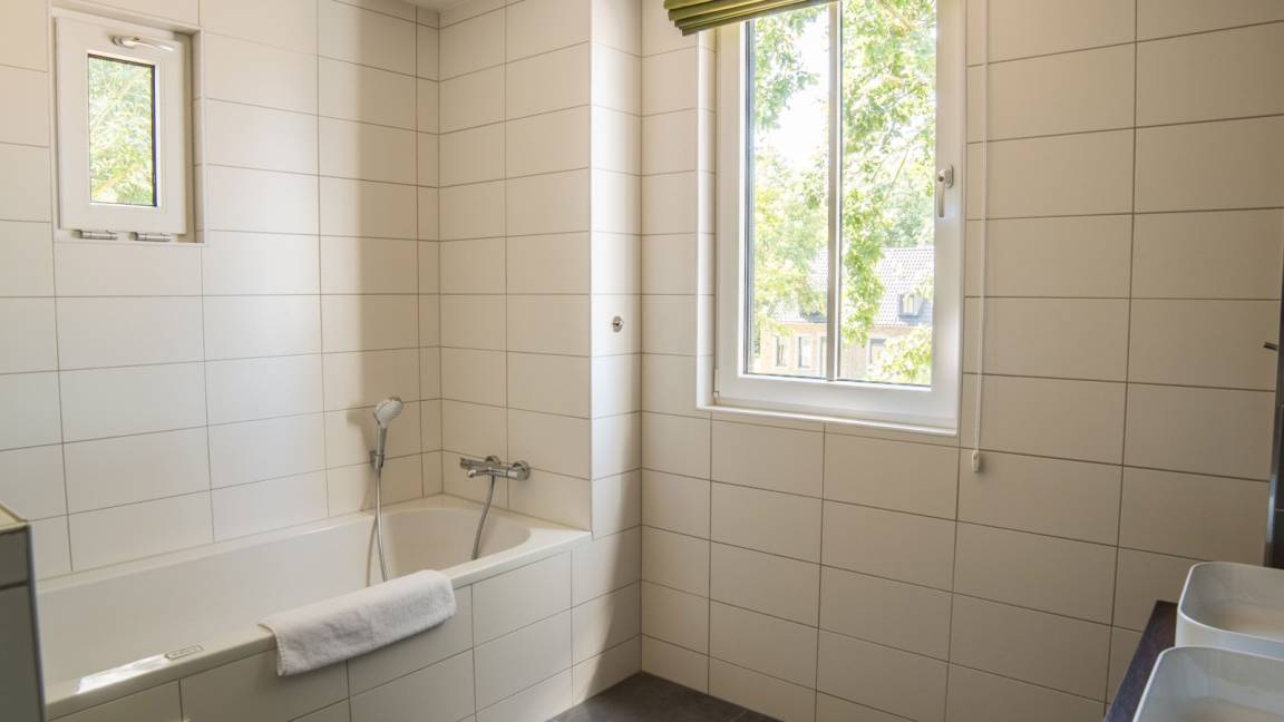 161 M² Bangalô ∙ 6 Quartos ∙ 12 Hóspedes - Maastricht