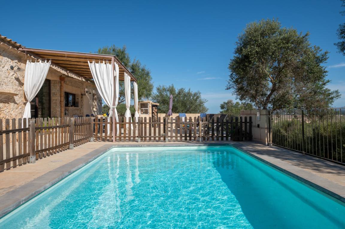 82 M² Casa De Campo ∙ 2 Habitaciones ∙ 4 Huéspedes - Mallorca