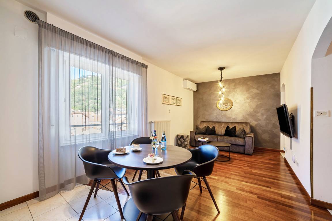 55 M² Apartment ∙ 1 Bedroom ∙ 4 Guests - Merano