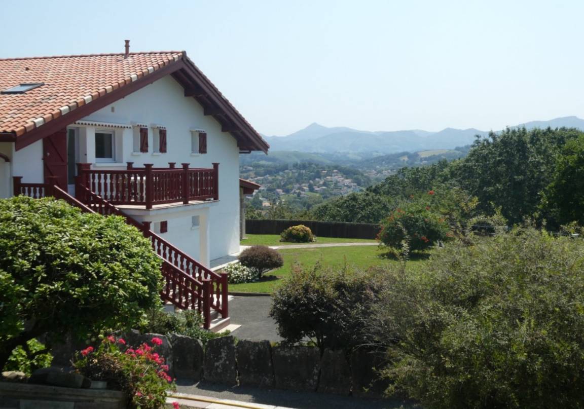 68 M² Gîte ∙ 2 Chambres ∙ 4 Personnes - Saint-Pée-sur-Nivelle