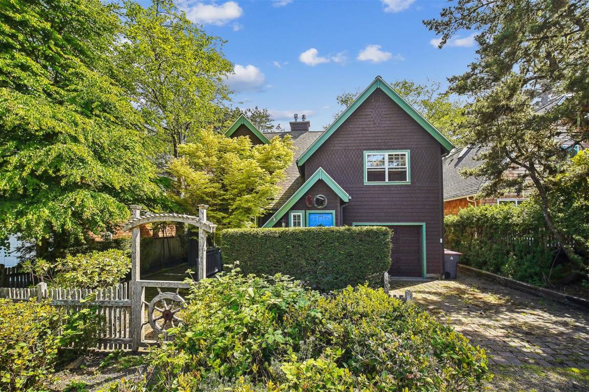 House ∙ 3 Bedrooms ∙ 8 Guests - Cannon Beach, OR
