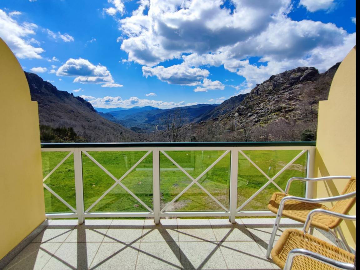 1200 M² Hotel ∙ 14 Quartos ∙ 30 Hóspedes - Melgaço