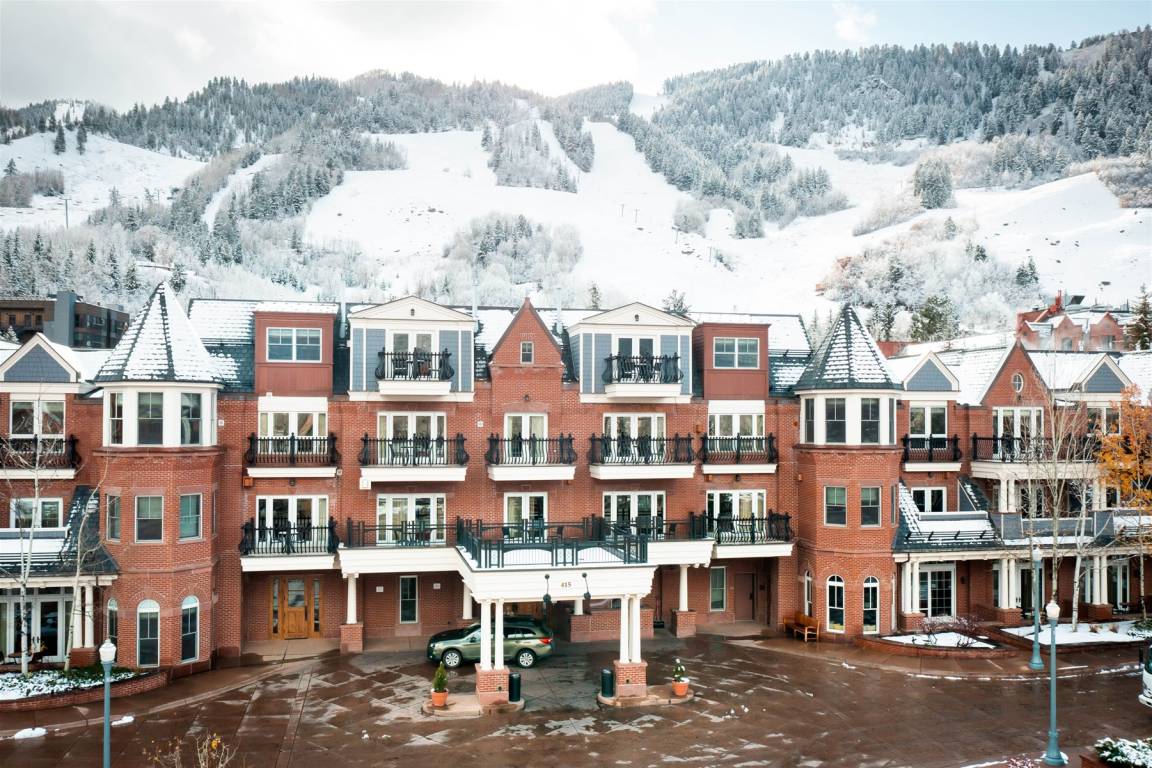 158 M² House ∙ 3 Bedrooms ∙ 8 Guests - Aspen, CO