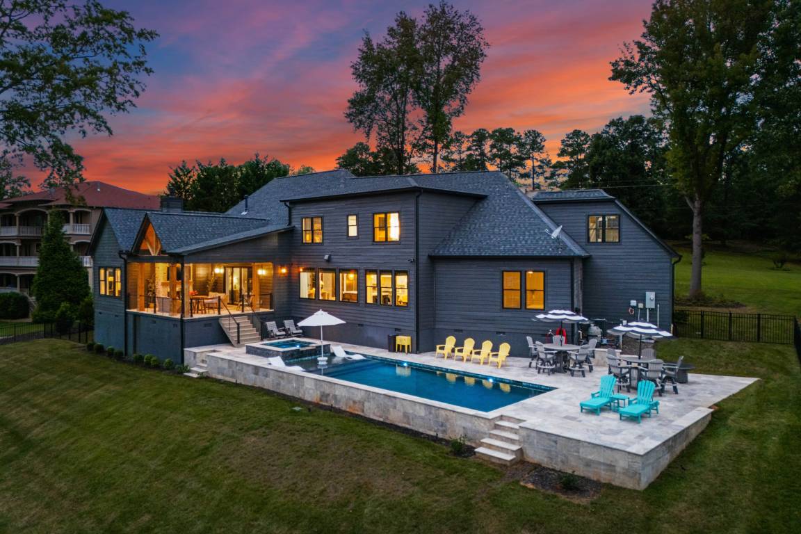 391 M² Casa ∙ 5 Habitaciones ∙ 16 Huéspedes - Mooresville