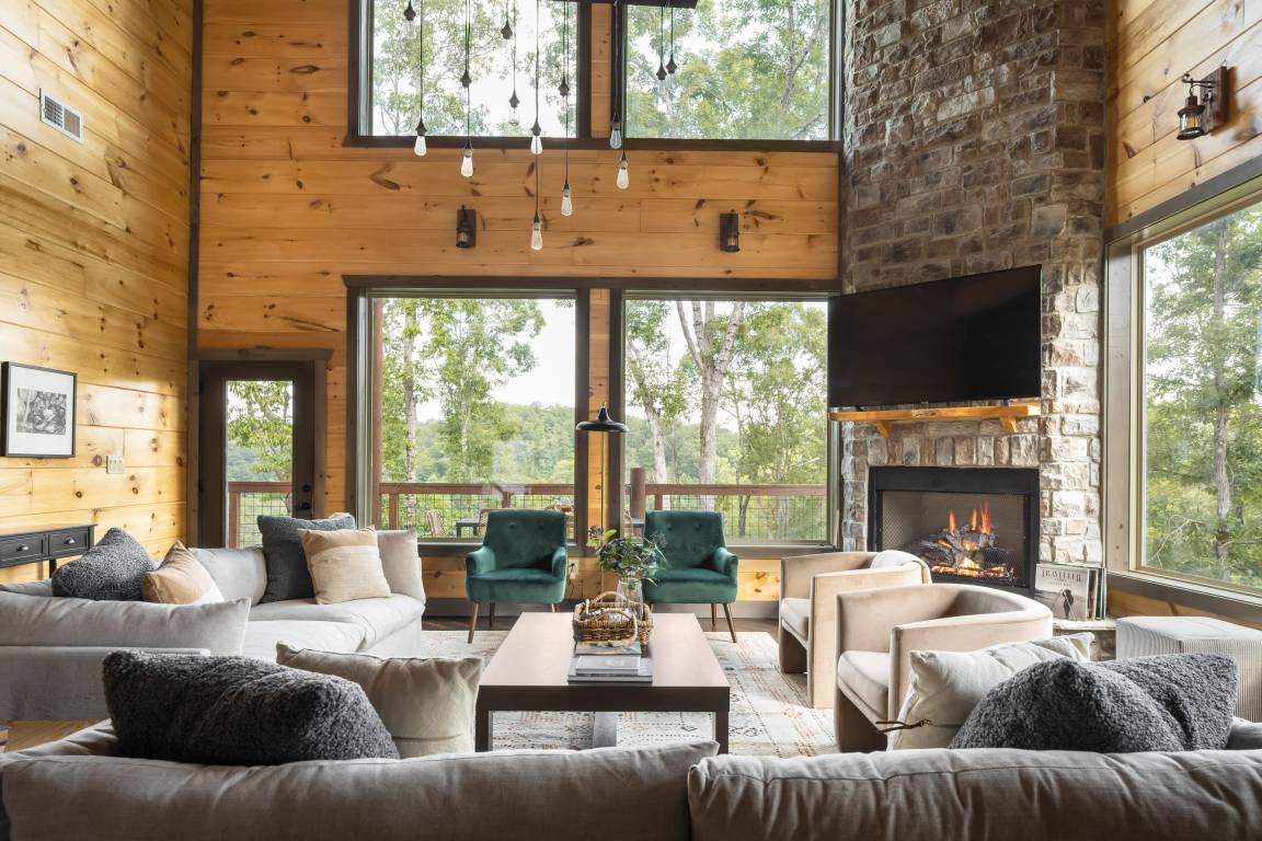 386 M² House ∙ 6 Bedrooms ∙ 16 Guests - Sevierville, TN