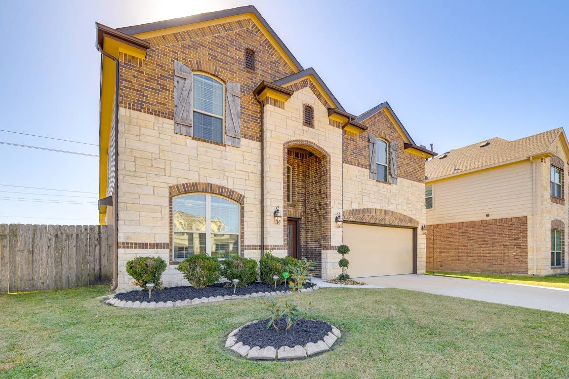 260 M² House ∙ 4 Bedrooms ∙ 8 Guests - Baytown, TX