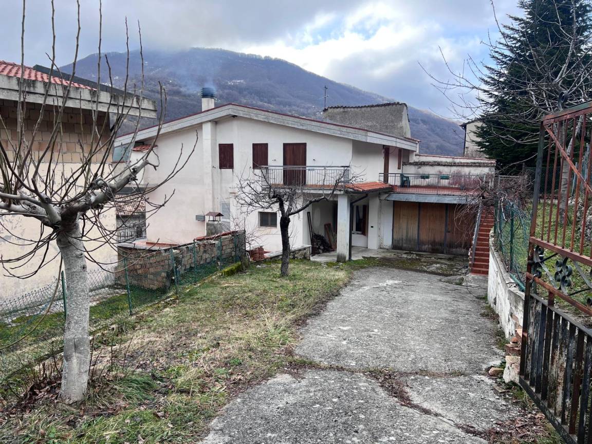 Apartment ∙ 3 Bedrooms ∙ 6 Guests - Teramo