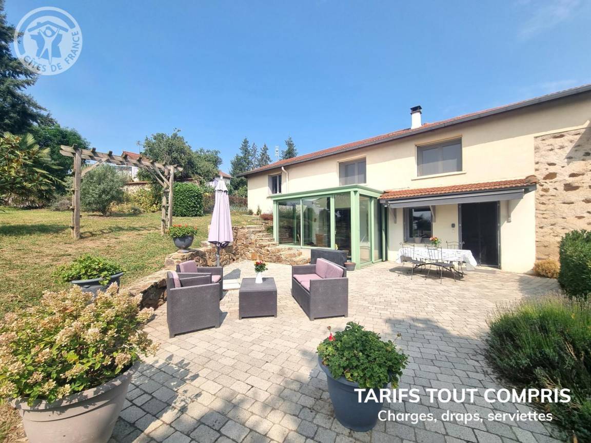 130 M² Cottage ∙ 3 Bedrooms ∙ 6 Guests - Saint-Galmier