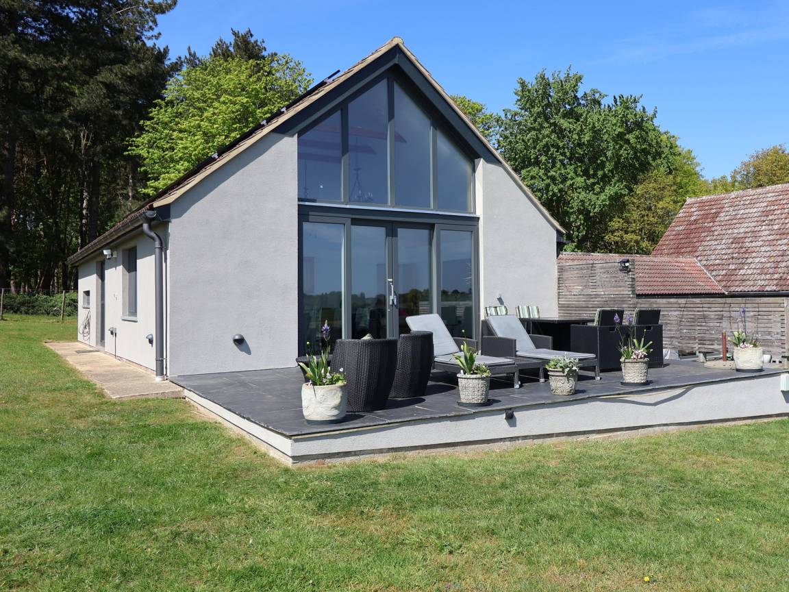 Cottage ∙ 2 Bedrooms ∙ 4 Guests - Suffolk