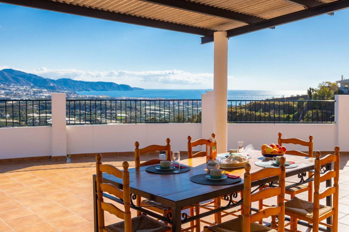 120 M² Villa ∙ 2 Habitaciones ∙ 4 Huéspedes - Torrox