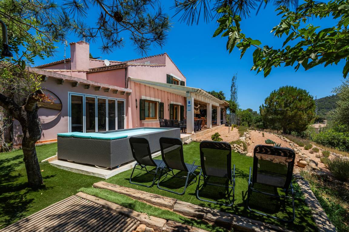 300 M² Ferienhaus ∙ 4 Schlafzimmer ∙ 7 Gäste - Inca