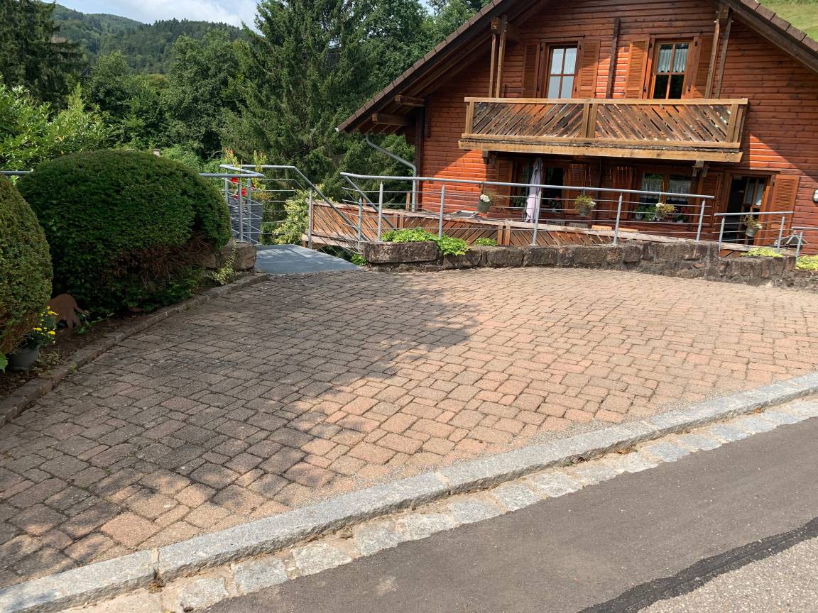 39 M² Ferienwohnung ∙ 1 Schlafzimmer ∙ 2 Gäste - Müllheim