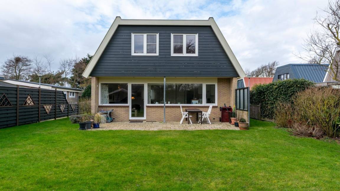 100 M² Huis ∙ 2 Slaapkamers ∙ 4 Gasten - Groote Keeten