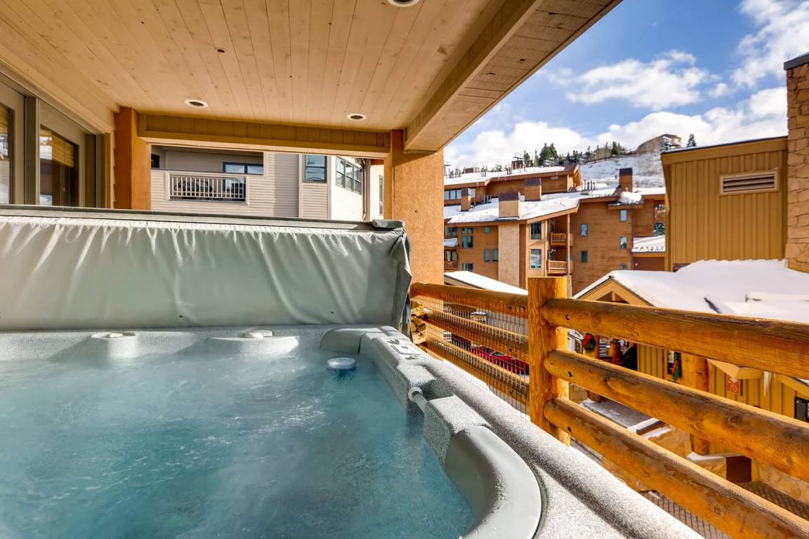 148 M² House ∙ 2 Bedrooms ∙ 4 Guests - Park City, UT