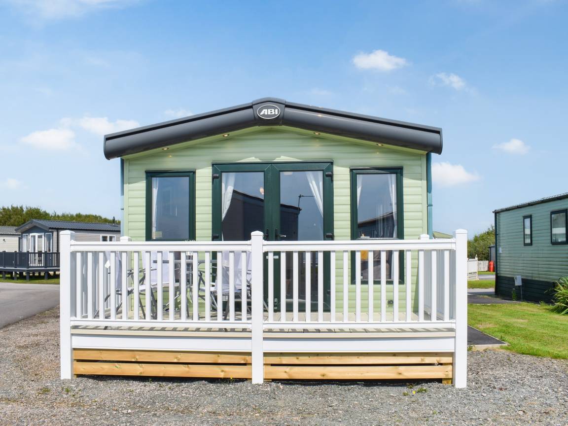Cottage ∙ 2 Bedrooms ∙ 4 Guests - Morecambe