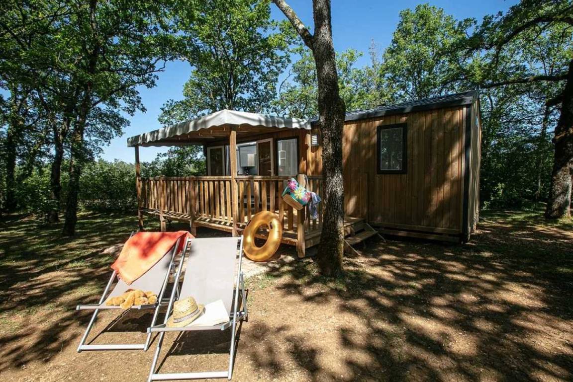 29 M² Camping ∙ 2 Chambres ∙ 4 Personnes - Payrac