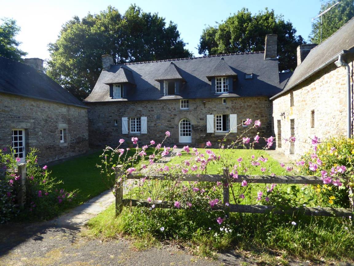 240 M² Gîte ∙ 3 Chambres ∙ 10 Personnes - La Gacilly