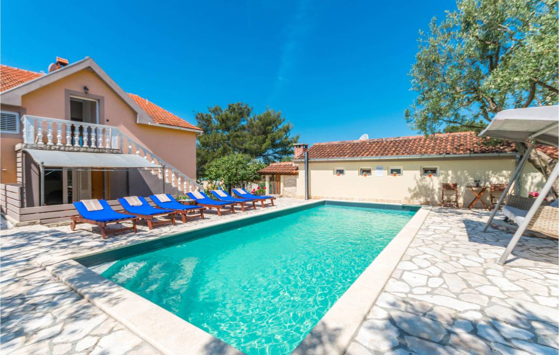 18 M² Ferienhaus ∙ 2 Schlafzimmer ∙ 4 Gäste - Biograd na Moru