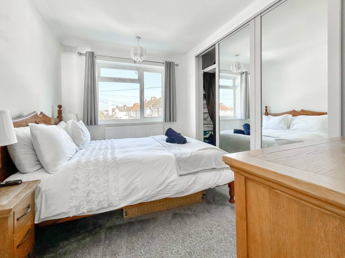 Cottage ∙ 5 Bedrooms ∙ 9 Guests - Steyning