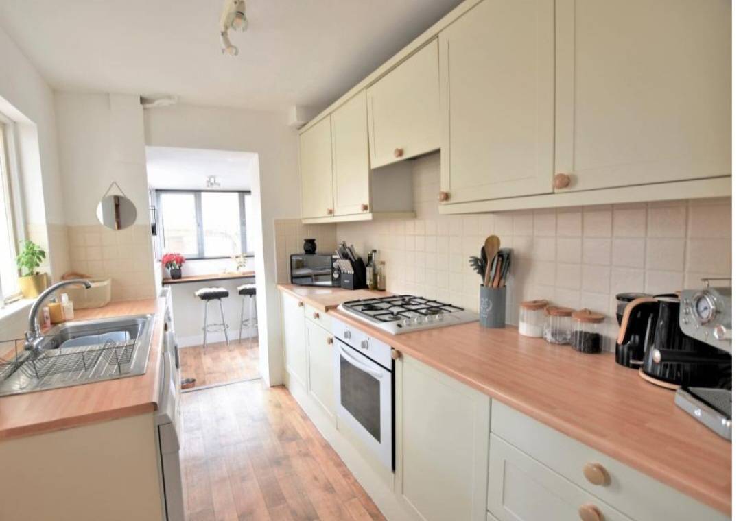 75 M² House ∙ 2 Bedrooms ∙ 3 Guests - Stamford
