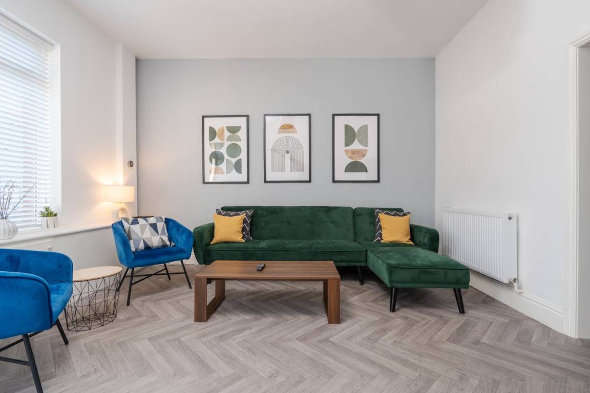 76 M² Casa ∙ 2 Habitaciones ∙ 6 Huéspedes - Mánchester