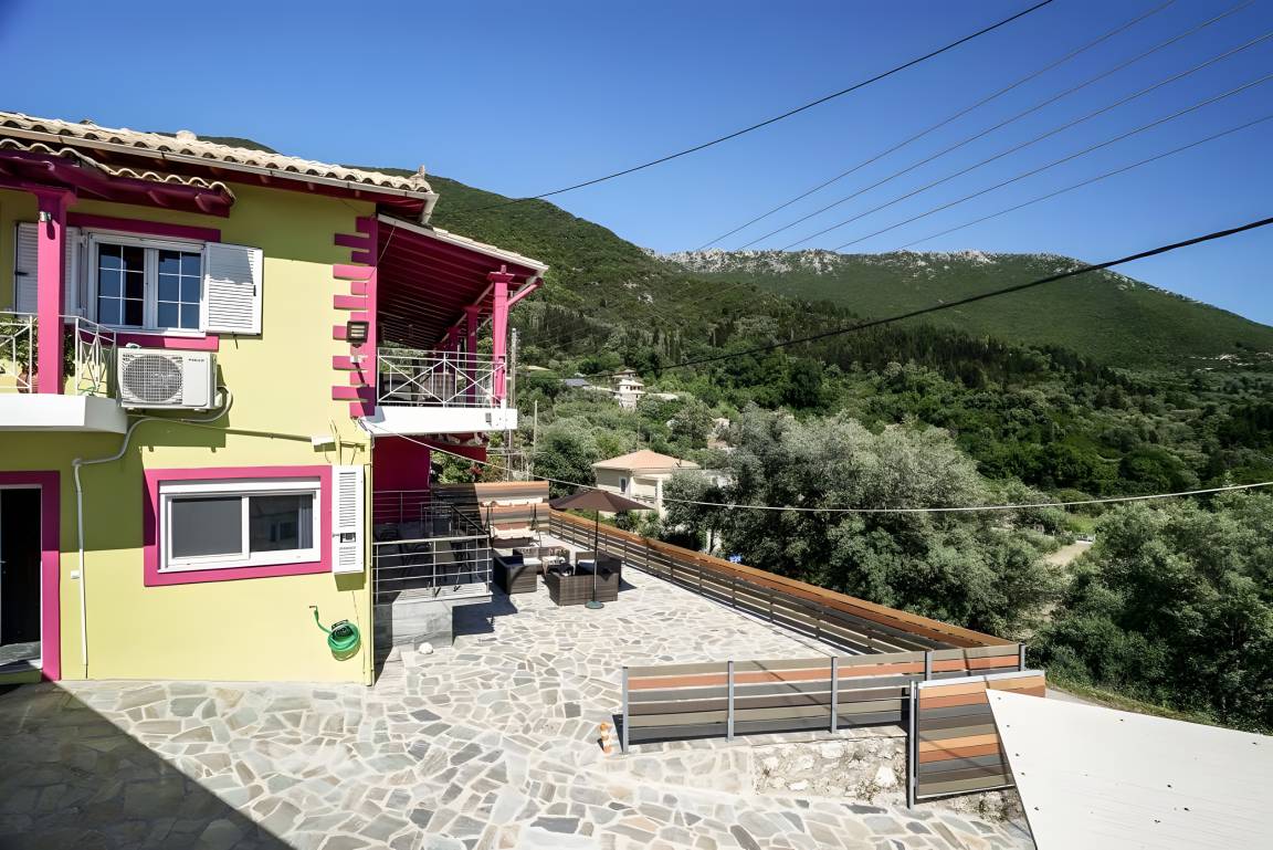 80 M² Ferienwohnung ∙ 2 Schlafzimmer ∙ 8 Gäste - Lefkada