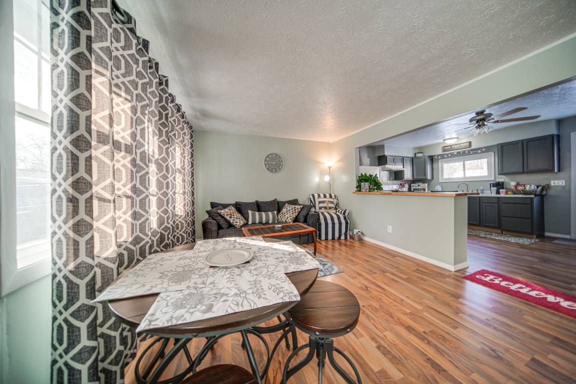 106 M² House ∙ 4 Bedrooms ∙ 9 Guests - Lake Erie, PA