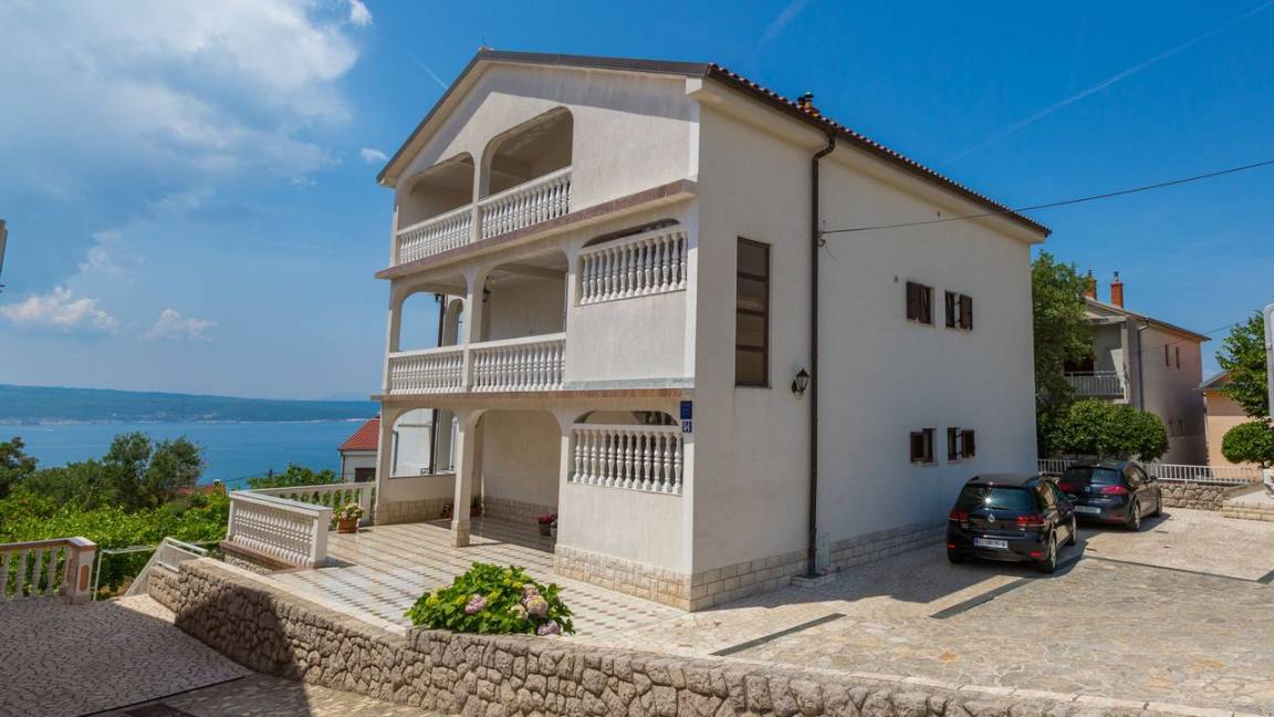 80 M² Apartment ∙ 3 Bedrooms ∙ 7 Guests - Crikvenica