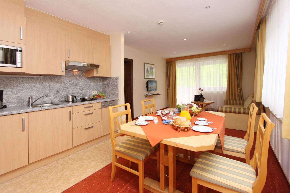 70 M² Apartment ∙ 2 Bedrooms ∙ 6 Guests - Obergurgl