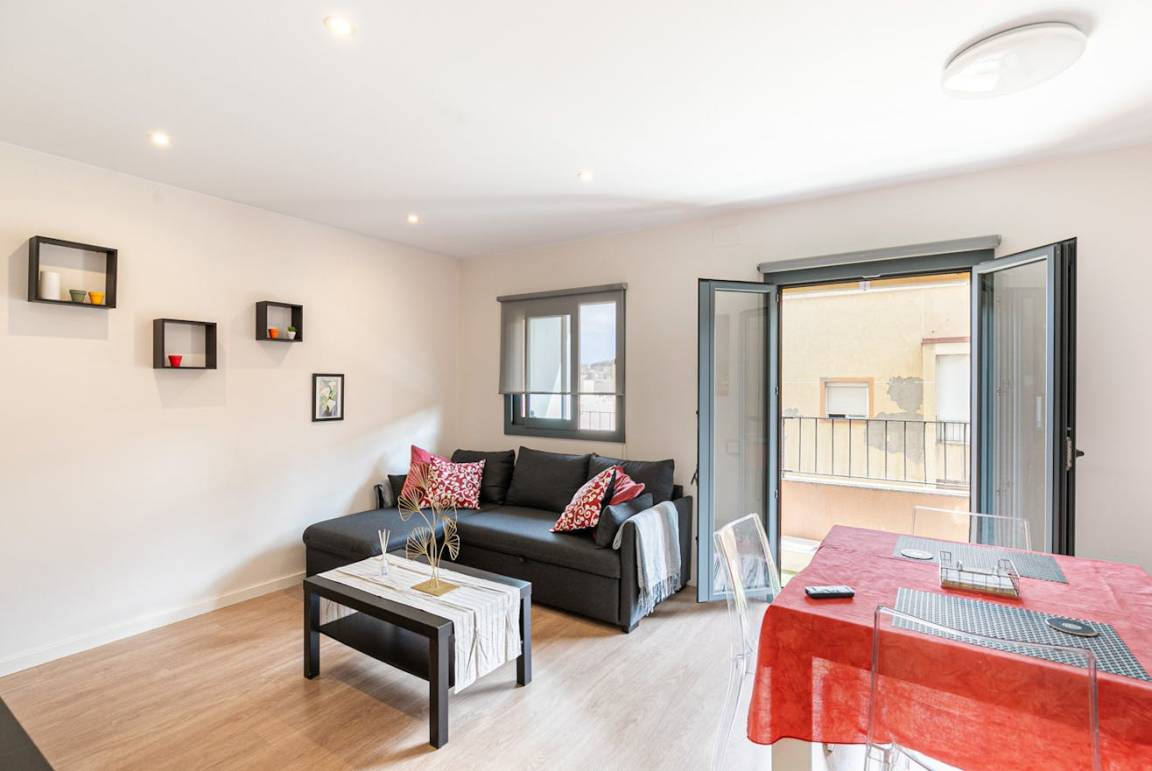 58 M² Apartamento ∙ 2 Habitaciones ∙ 4 Huéspedes - Cerdanyola del Vallès