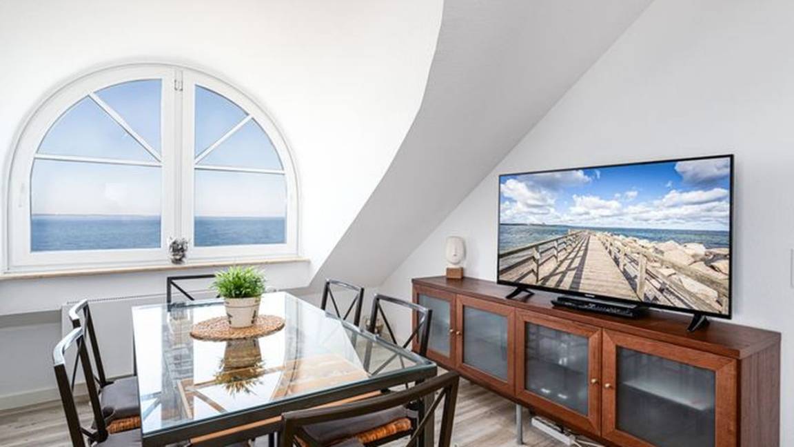 72 M² Appartement ∙ 1 Slaapkamer ∙ 4 Gasten - Lübeck